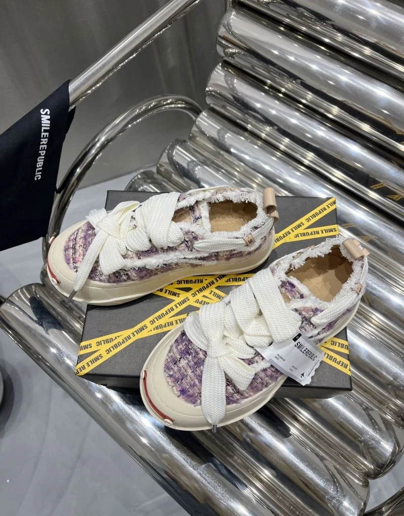 Precise copy Smilerepublic Shoes