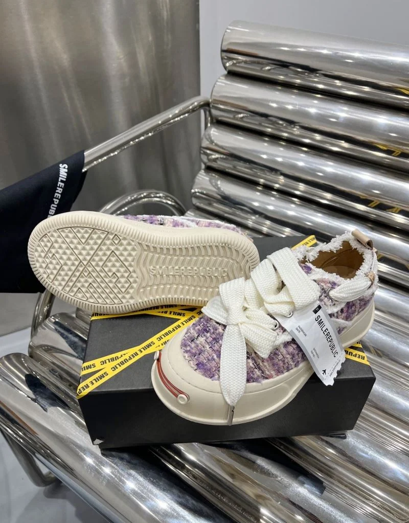 Precise copy Smilerepublic Shoes