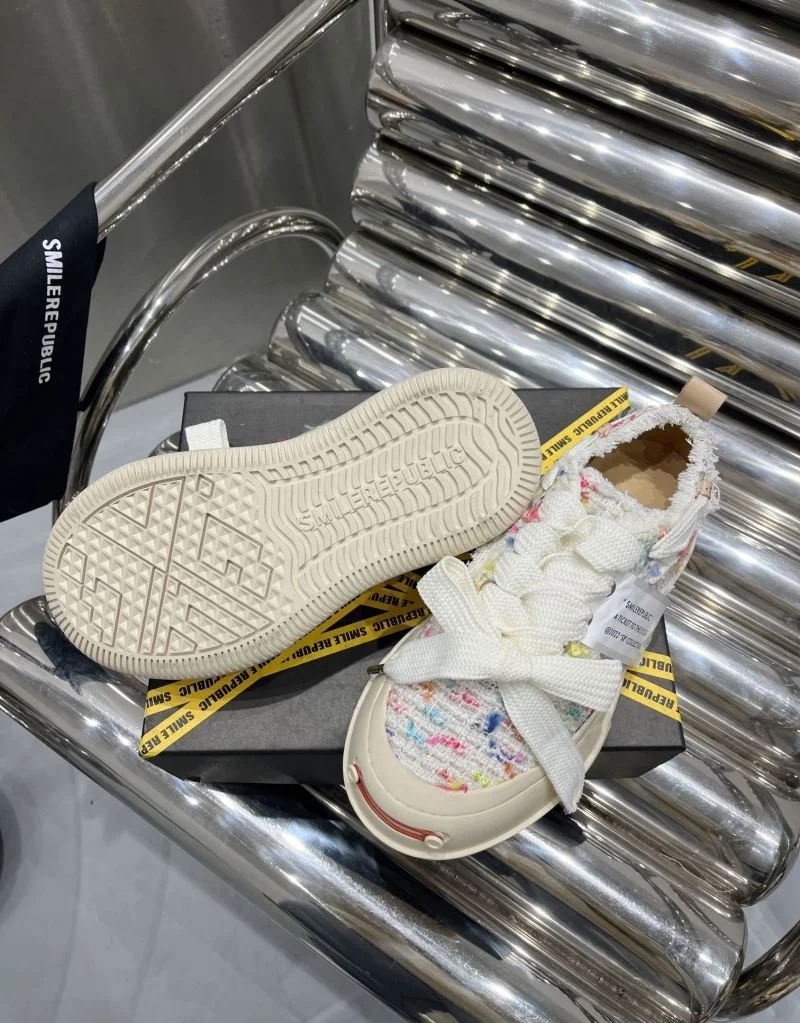 Precise copy Smilerepublic Shoes