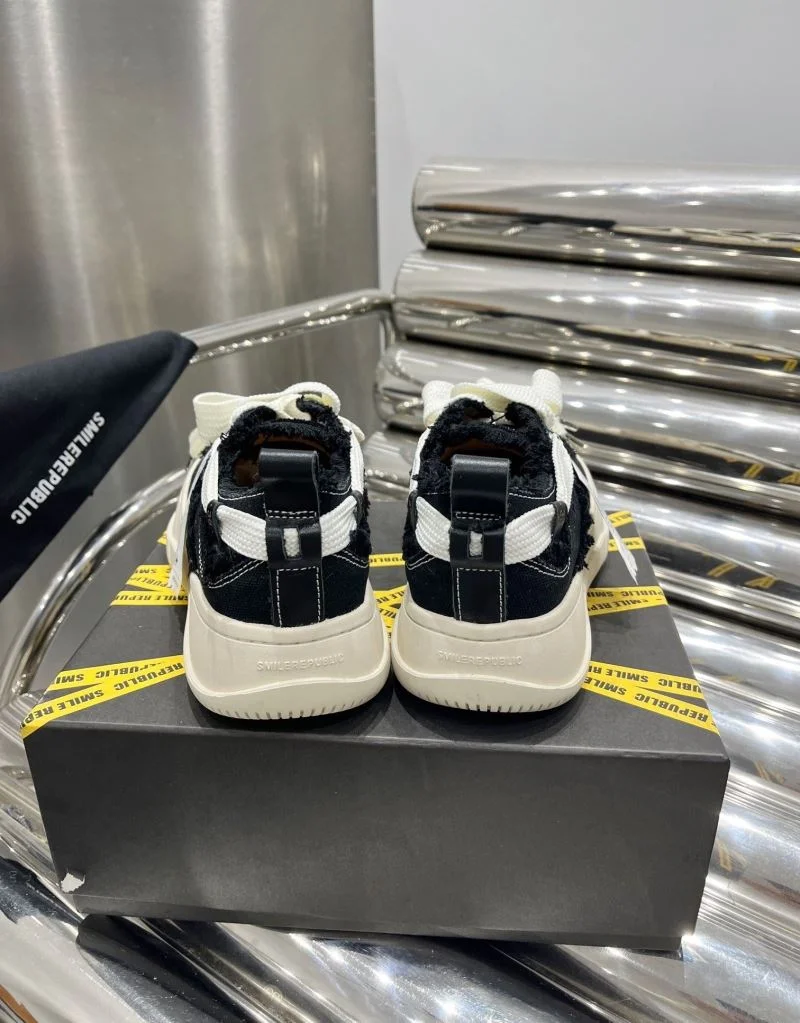 1:1 copy Smilerepublic Shoes