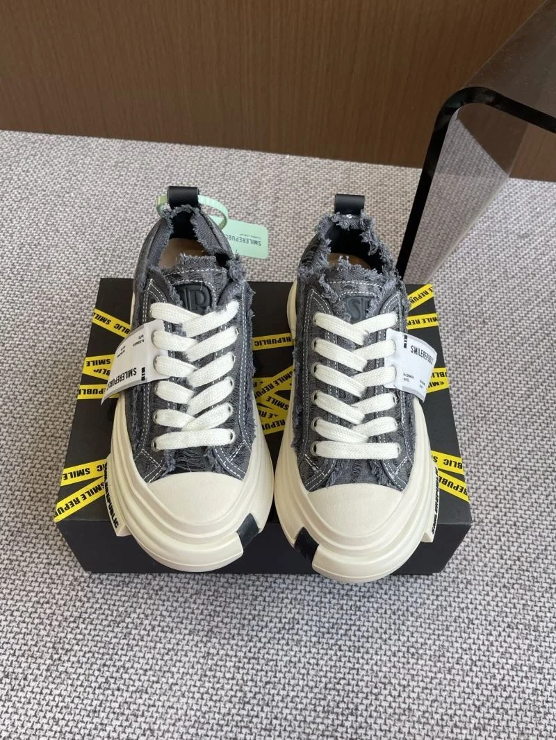 Smilerepublic Shoes