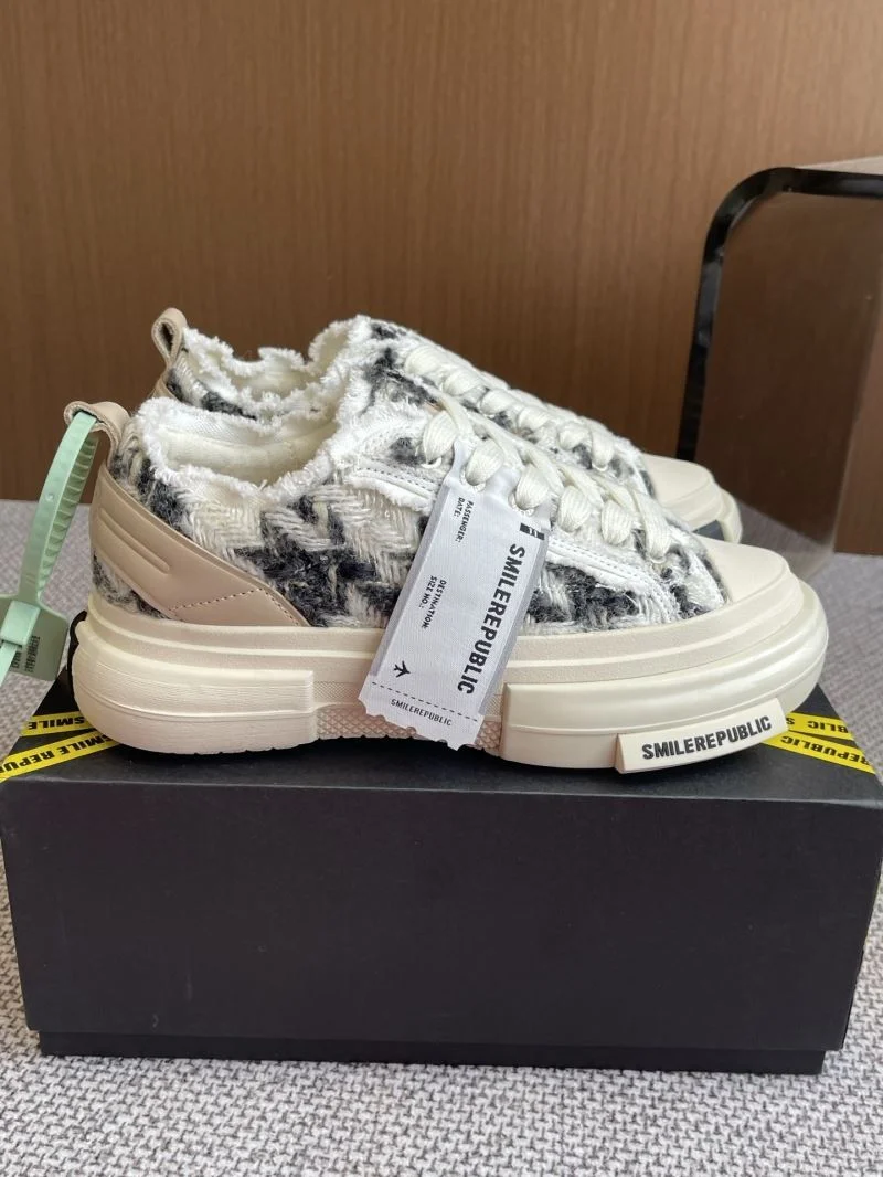 Authentic Smilerepublic Shoes