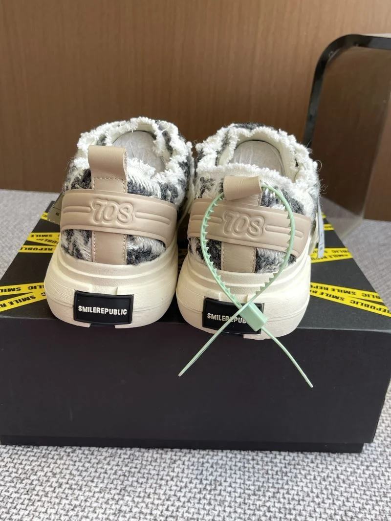 Authentic Smilerepublic Shoes