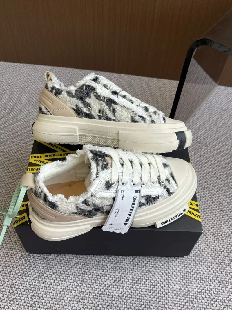 Authentic Smilerepublic Shoes