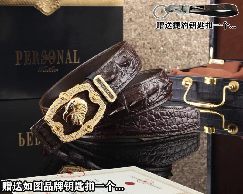 Accurate model Stefano Ricci Belts