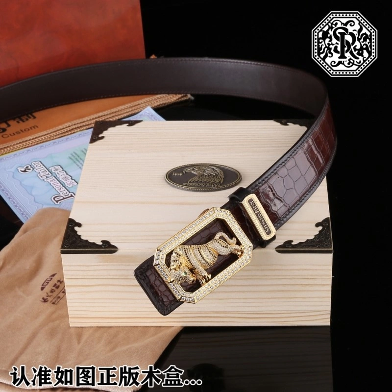 Accurate model Stefano Ricci Belts
