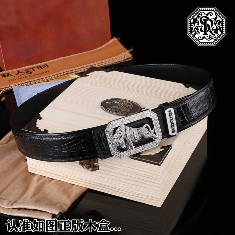 Accurate model Stefano Ricci Belts