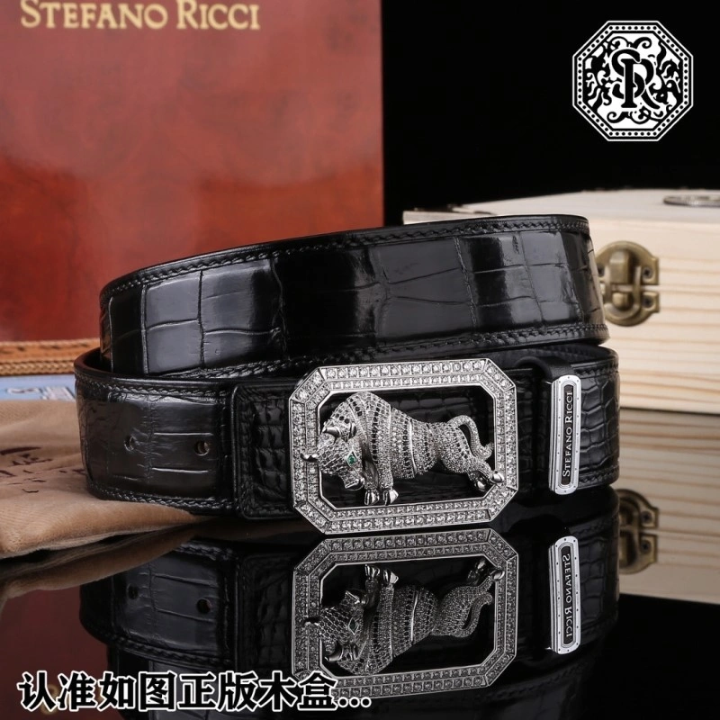 Accurate model Stefano Ricci Belts