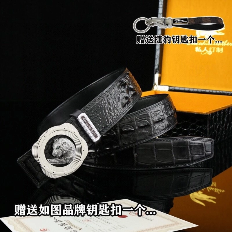 Accurate model Stefano Ricci Belts