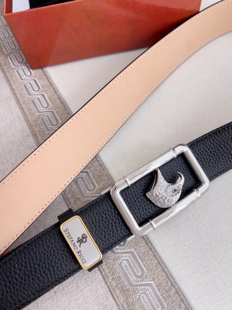 Accurate model Stefano Ricci Belts
