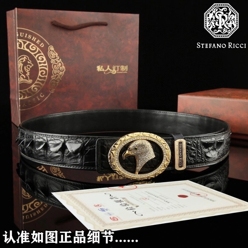 Accurate model Stefano Ricci Belts