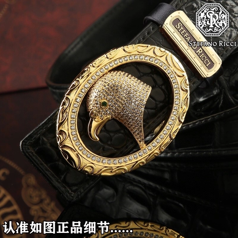 Accurate model Stefano Ricci Belts