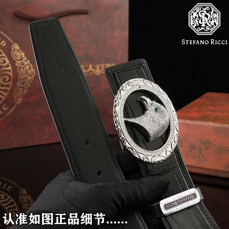 Accurate model Stefano Ricci Belts