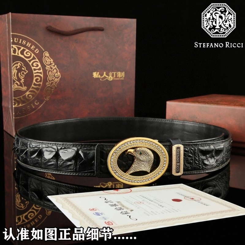 Accurate model Stefano Ricci Belts