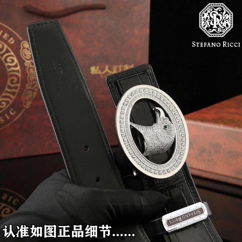 Accurate model Stefano Ricci Belts