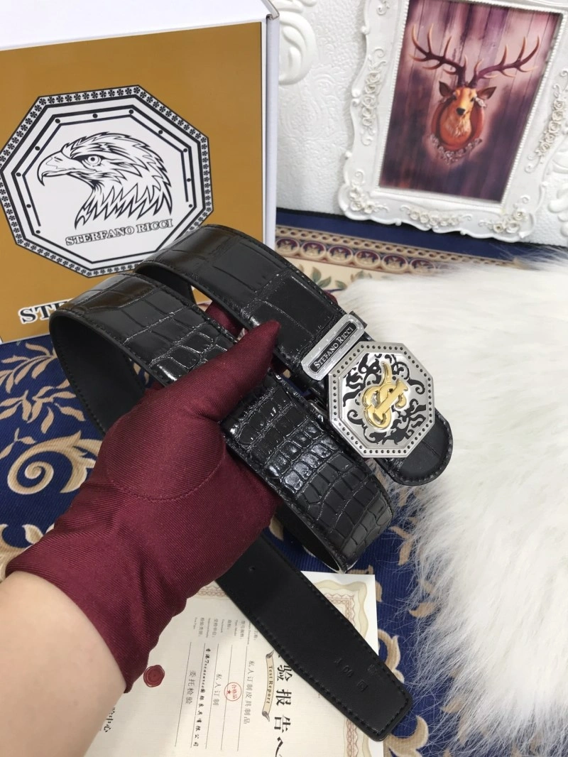 Accurate model Stefano Ricci Belts