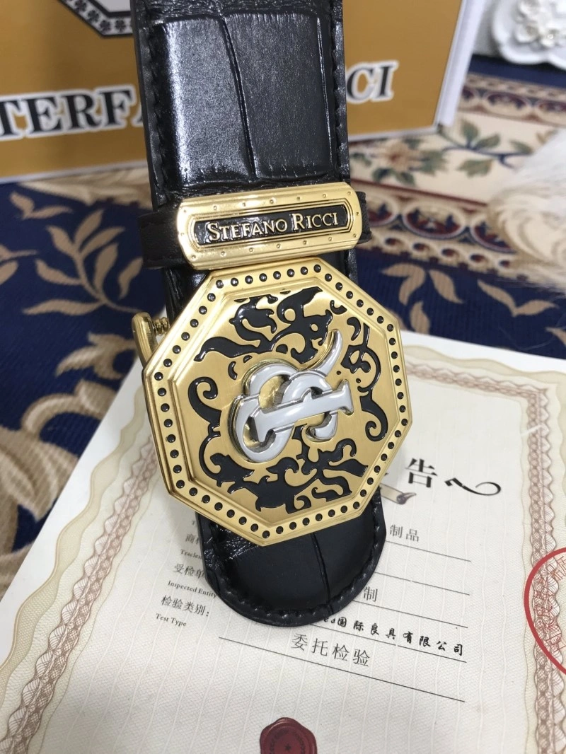 Accurate model Stefano Ricci Belts
