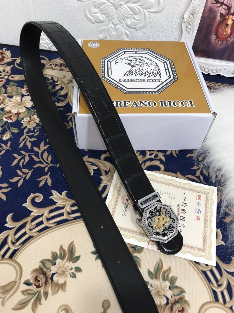 Accurate model Stefano Ricci Belts