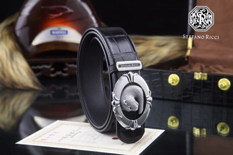 Accurate model Stefano Ricci Belts