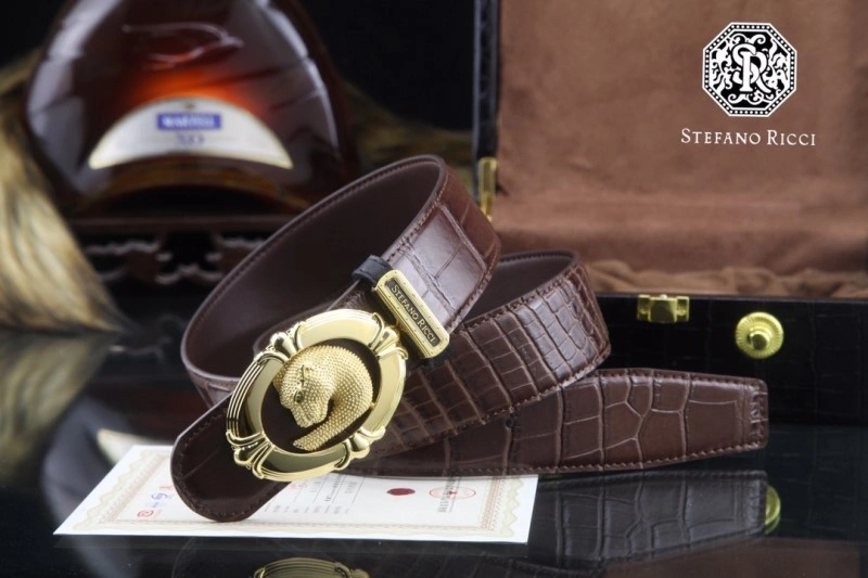 Accurate model Stefano Ricci Belts