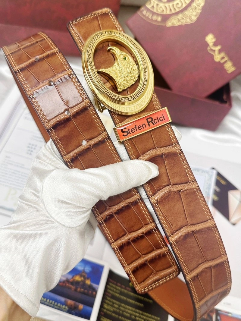 Accurate model Stefano Ricci Belts