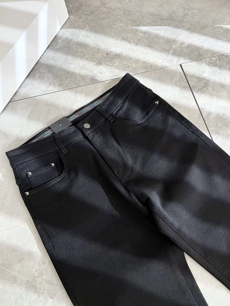 Accurate model Stefano Ricci Jeans