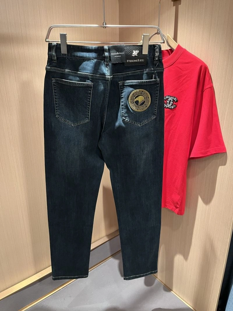 Accurate model Stefano Ricci Jeans