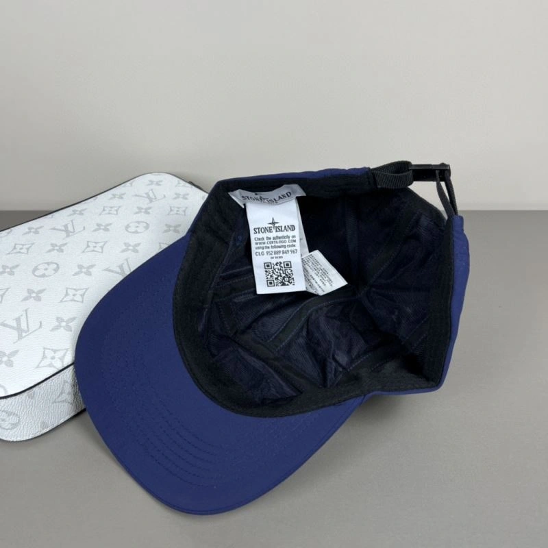 Bargain Stone Island Caps