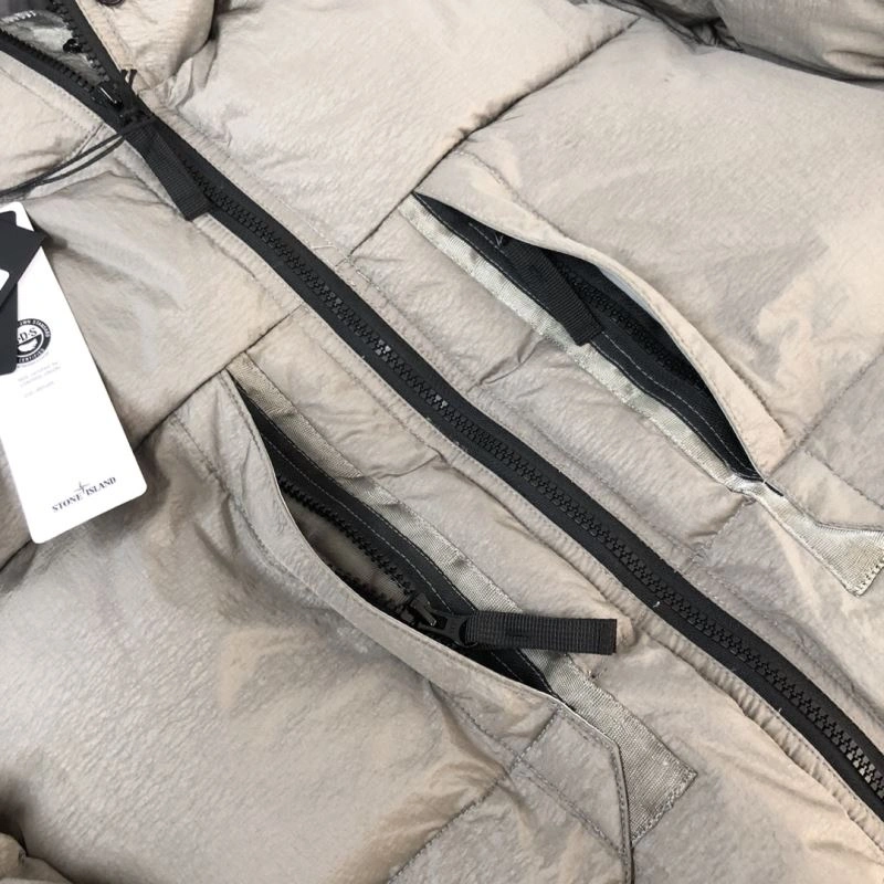 Top mirror Stone Island Down Jackets