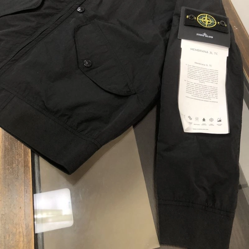 Top match Stone Island Outwear
