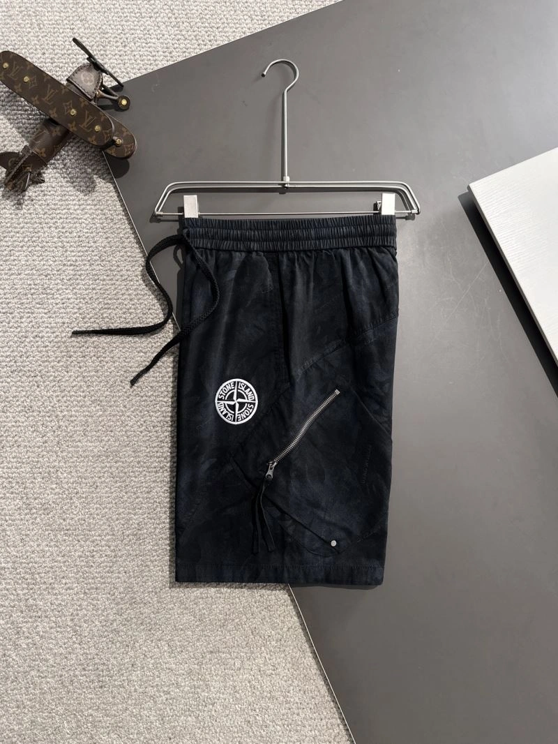 Brand-authenticated Stone Island Short Pants