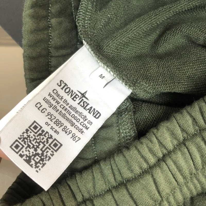 Factory-made Stone Island Short Pants