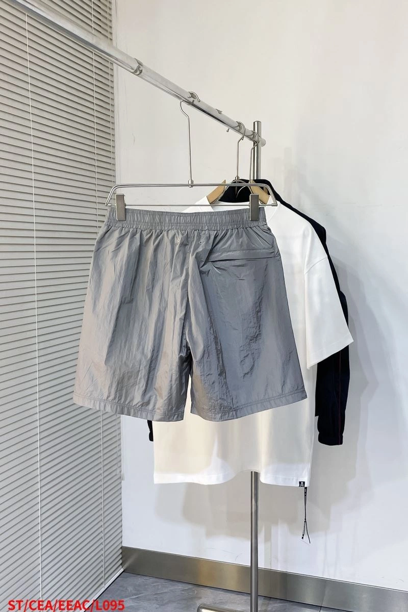 Brand-authenticated Stone Island Short Pants