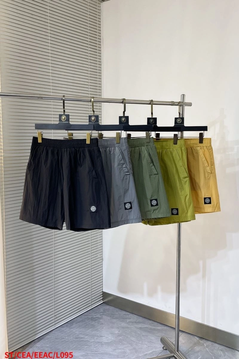 Brand-authenticated Stone Island Short Pants