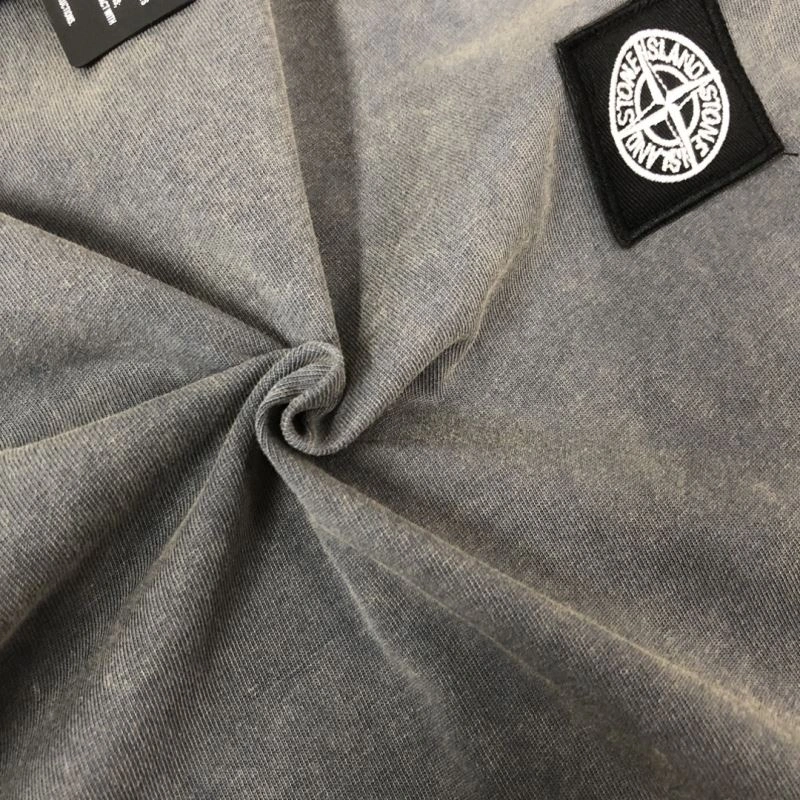 Accurate model Stone Island T-Shirts