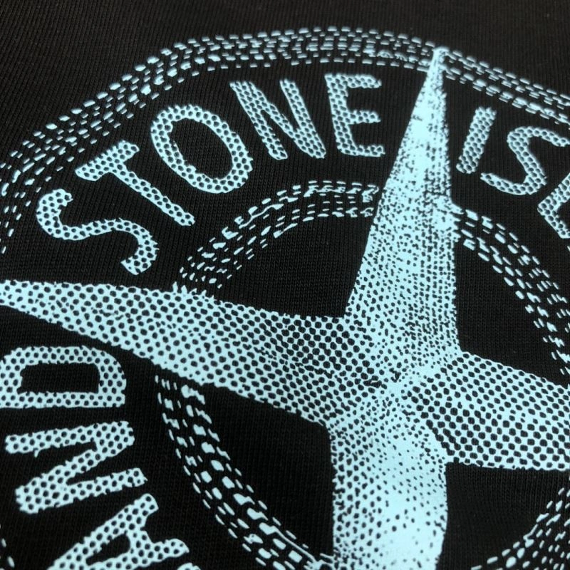 Accurate model Stone Island T-Shirts