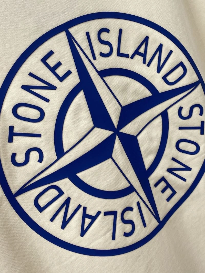 Accurate model Stone Island T-Shirts