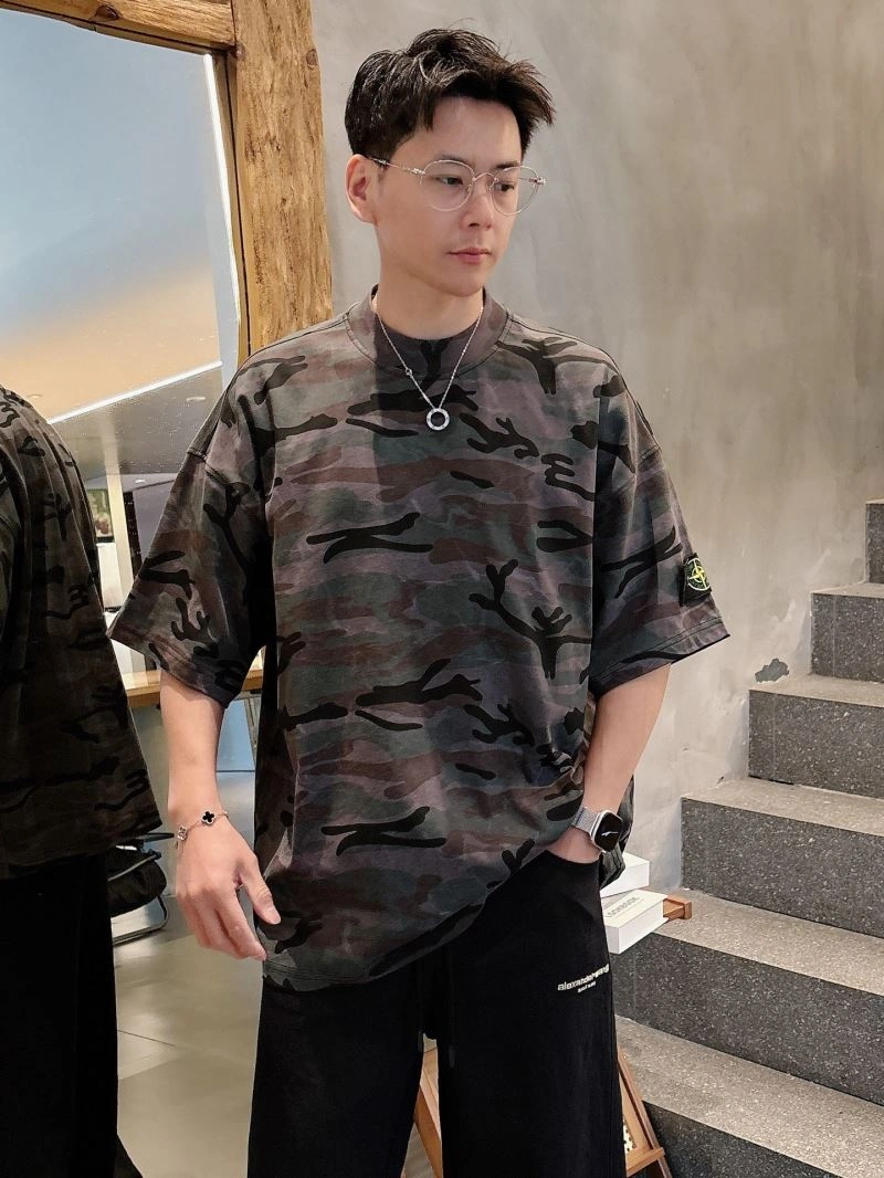 Indistinguishable Stone Island T-Shirts