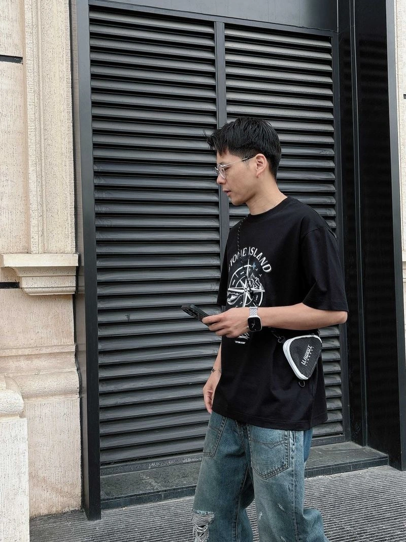 Accurate model Stone Island T-Shirts