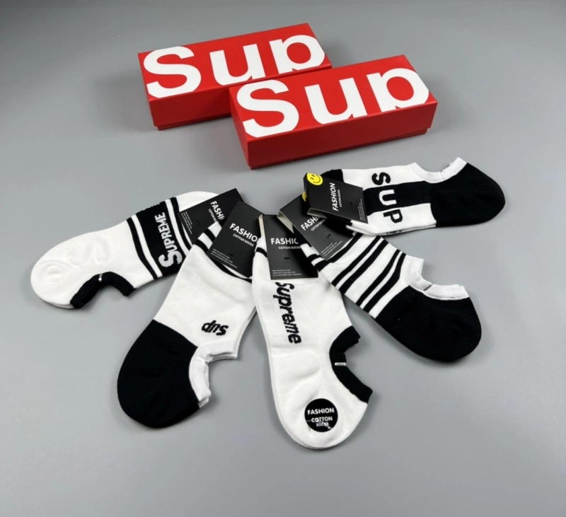 Cut-rate Supreme Socks