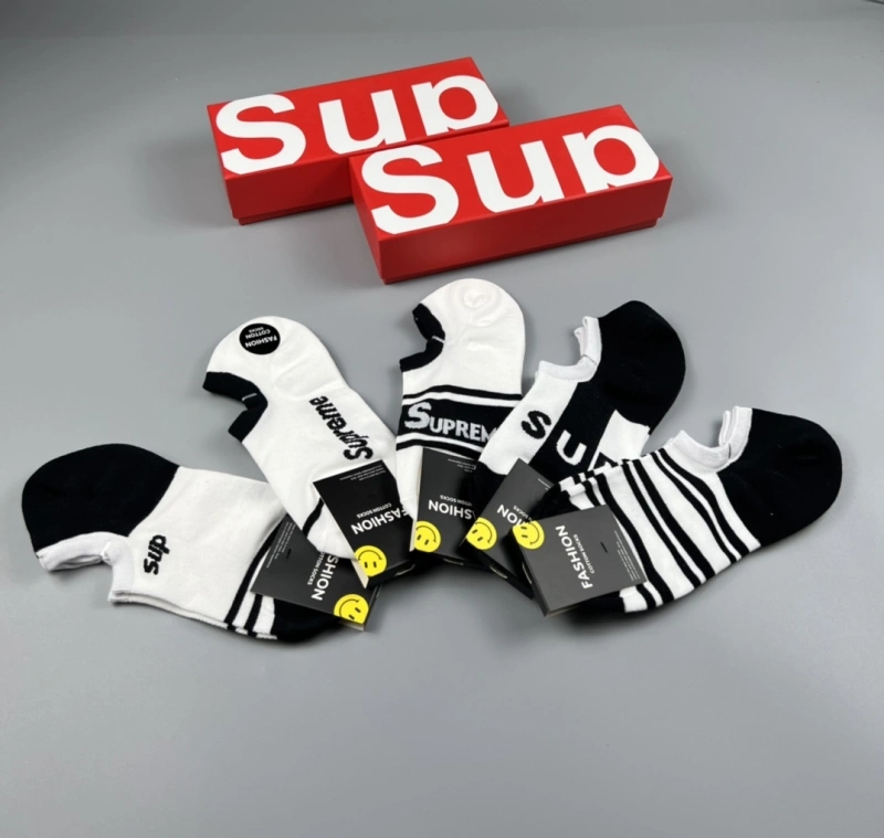 Cut-rate Supreme Socks