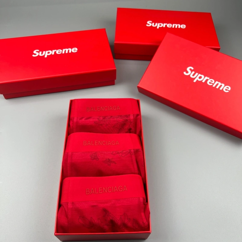 Brand-authenticated Supreme Underwear
