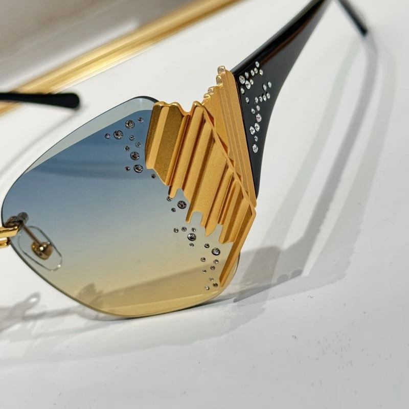 Low-cost Swarovske Sunglasses