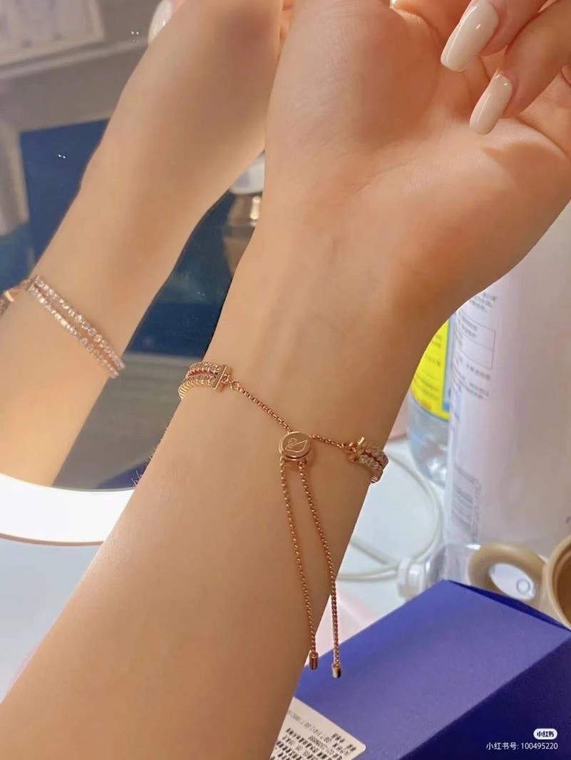 Indistinguishable Swarovski Bracelets
