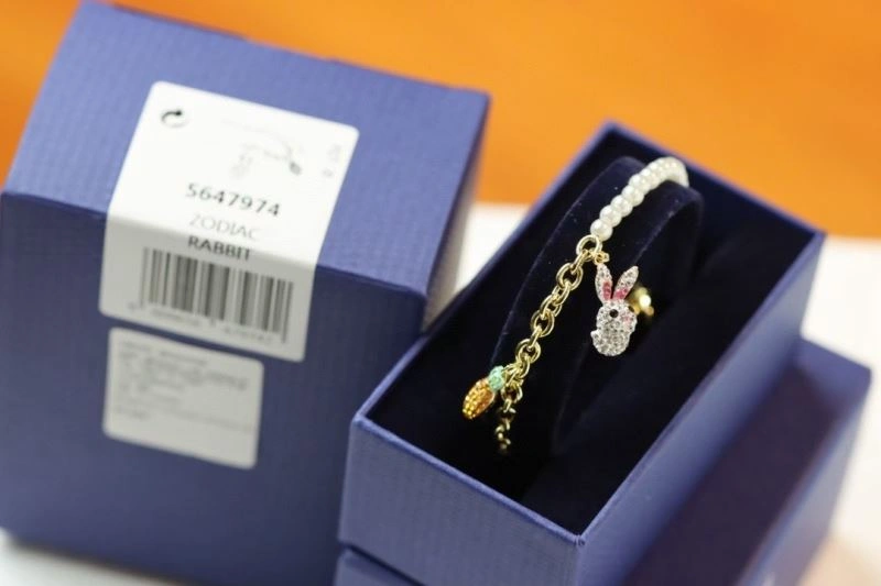Accurate model Swarovski Bracelets