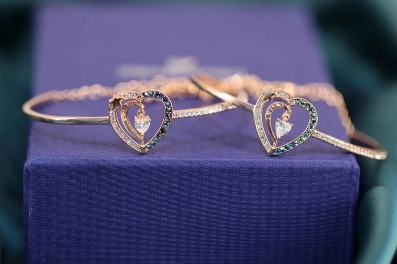 Cut-rate Swarovski Bracelets
