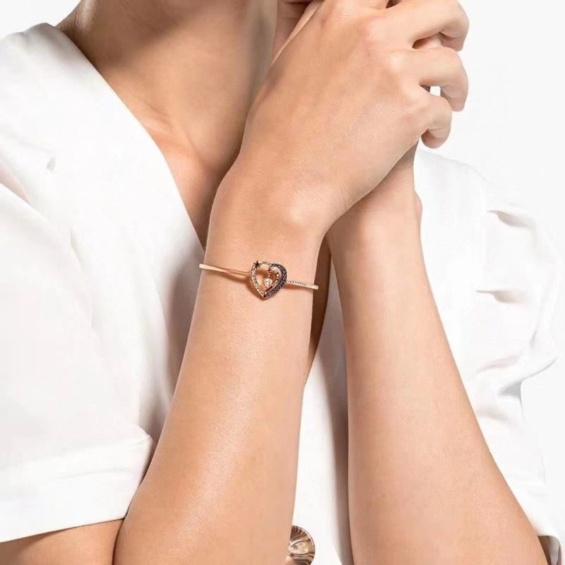Cut-rate Swarovski Bracelets