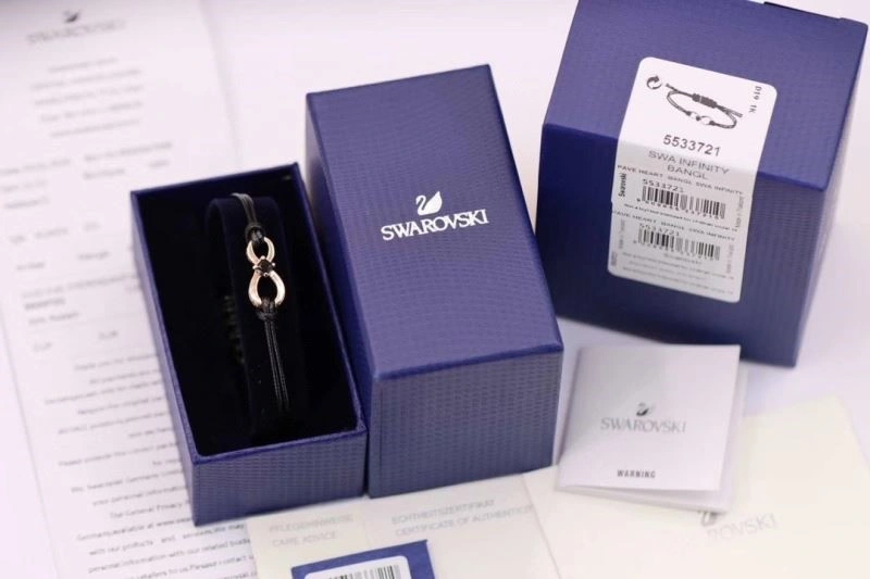 Indistinguishable Swarovski Bracelets