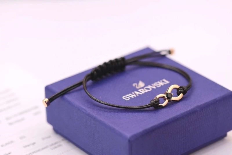 Indistinguishable Swarovski Bracelets