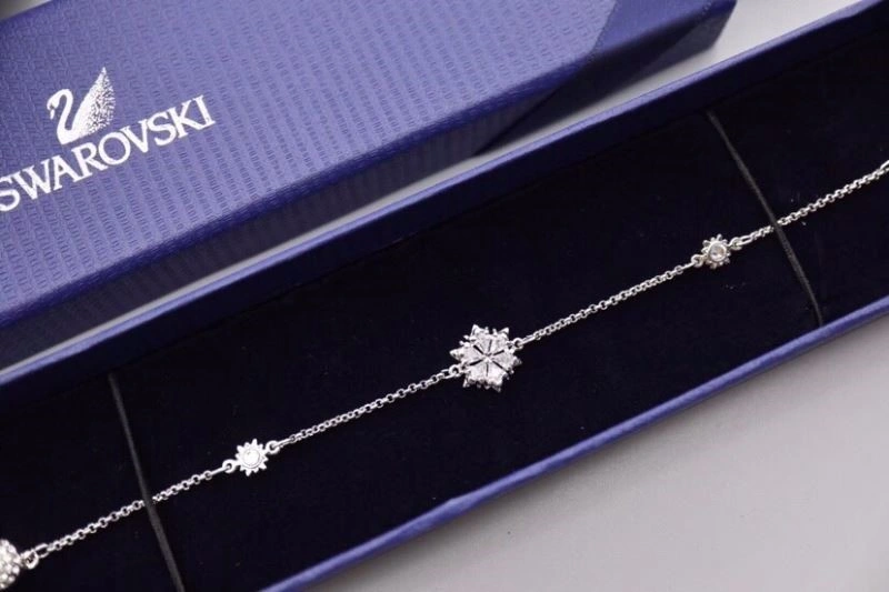 Precise copy Swarovski Bracelets